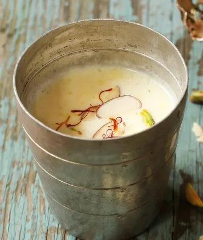 Saffron Milk Recipe (Kesar Milk) + Saffron Milk Benefits - The Ayurveda ...